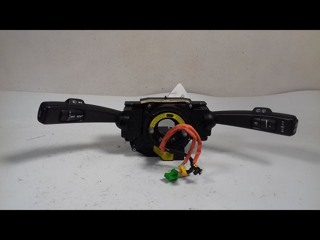 Switch VOLVO V50 (545) 1.6 D 8989897 | B-Parts
