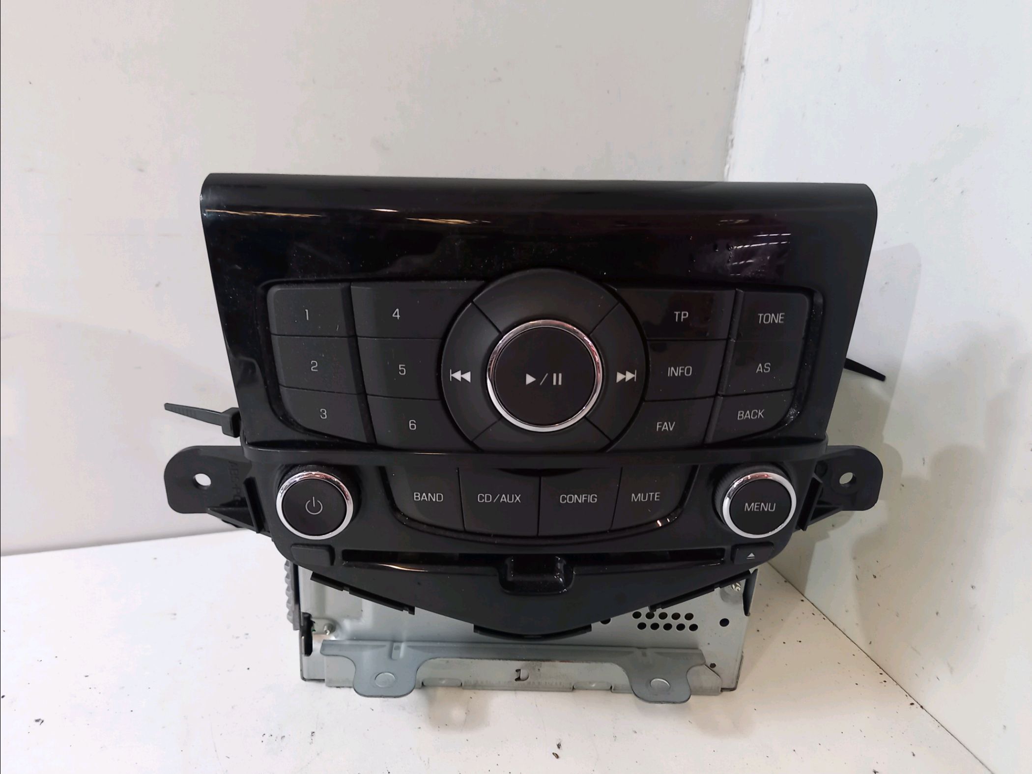 Radio CHEVROLET CRUZE (J300) 2.0 CDI 9028547 | B-Parts