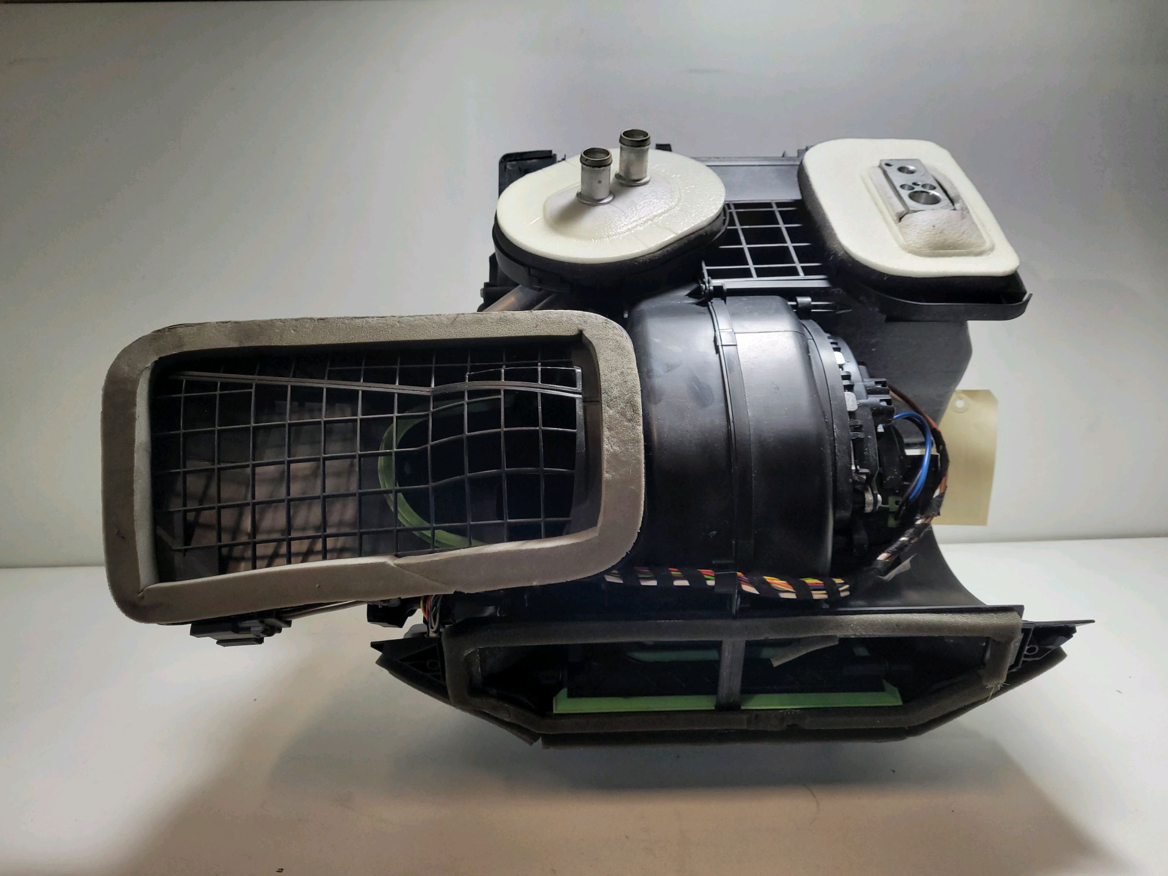 Heater matrix box RENAULT MEGANE IV Hatchback (B9A/M/N_) 1.2 TCe 130 ...