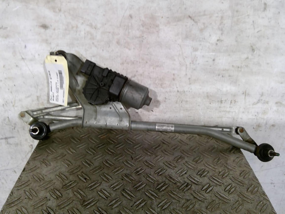 Front wiper motor DACIA DUSTER (HS_) 1.5 dCi 10579938 | B-Parts