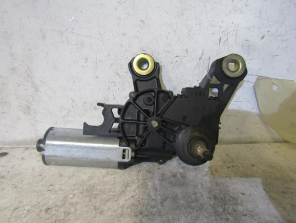 Wischermotor hinten VW PASSAT B5.5 Variant (3B6) 1.9 TDI 10597337 | B-Parts
