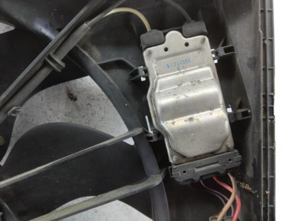 Radiator fan MERCEDES-BENZ C-CLASS (W204) 16137288 | B-Parts