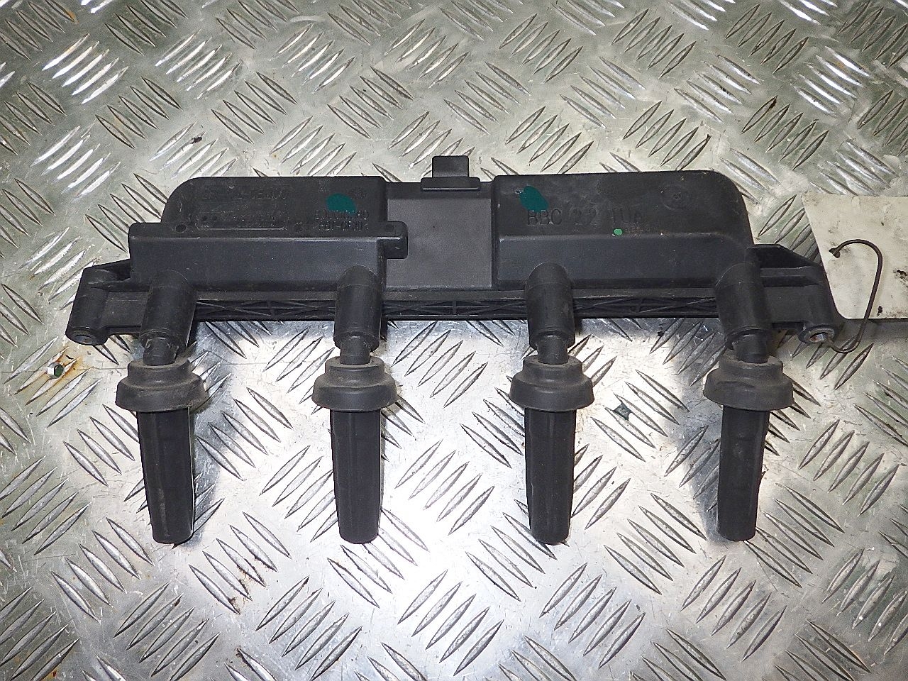 Ignition coil PEUGEOT 206+ (2L_, 2M_) 1.4 i 948915 | B-Parts
