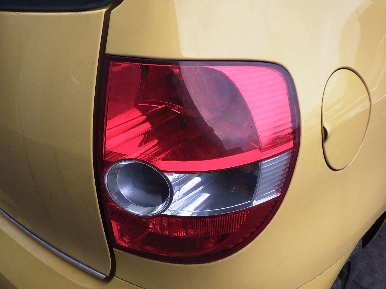 Rückleuchte Rechts VW FOX Hatchback (5Z1, 5Z3, 5Z4) 1.2 276673 | B-Parts