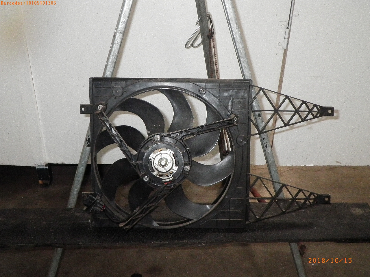Radiator fan VW POLO IV (9N_, 9A_) 1.4 TDI 1530416 | B-Parts