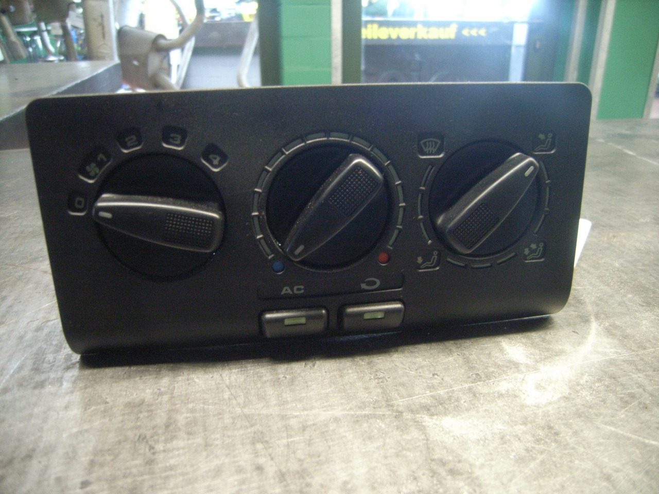 Climate control VW POLO CLASSIC (6V2) 75 1.6 VAG: 6K0820045 | B-Parts