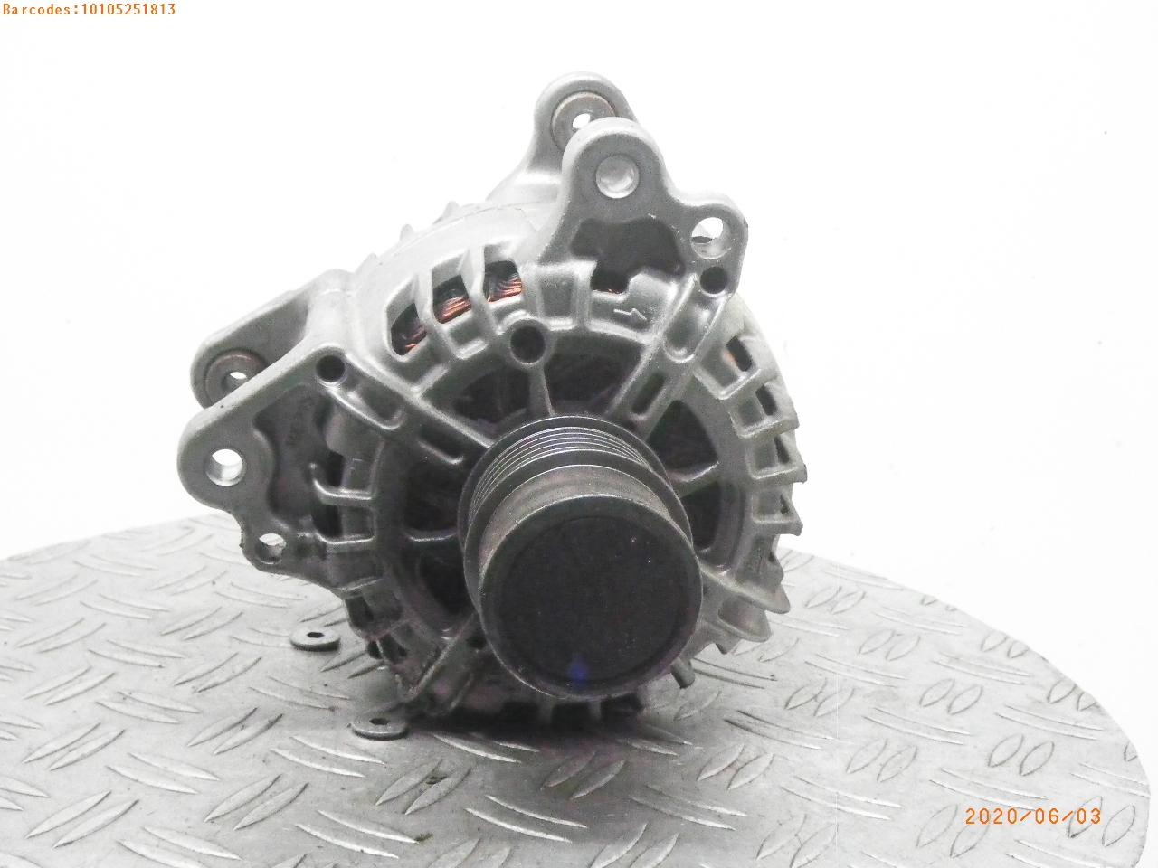 Wunderschne Lichtmaschine Skoda Fabia Bild