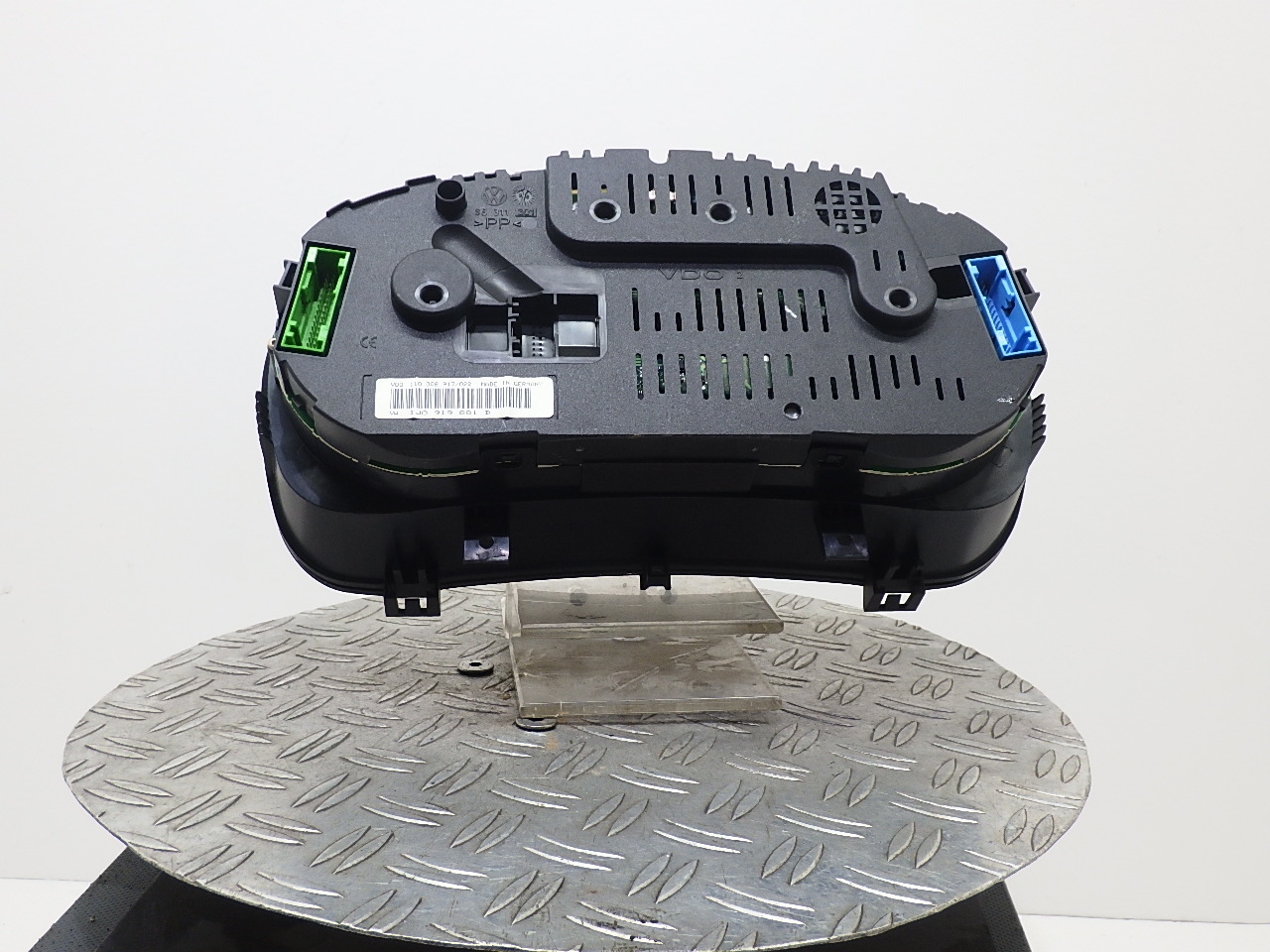 Instrument cluster VW GOLF IV (1J1) 1.6 10040038 | B-Parts