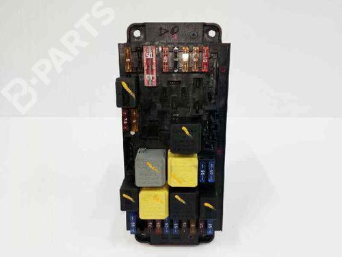 Fuse box MERCEDES-BENZ C-CLASS (W203) C 180 Kompressor (203.046 ...