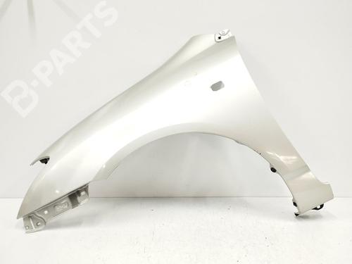 Left front fenders TOYOTA COROLLA Saloon (_E12_) 1.4 D-4D (NDE120 ...