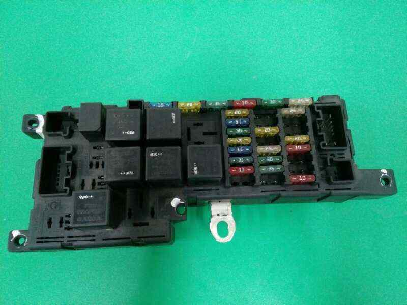 Fuse box VOLVO XC90 I (275) D5 AWD 8165898 | B-Parts