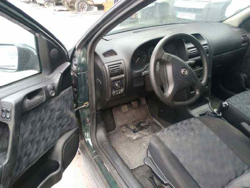 Rear parcel shelf OPEL ASTRA G Saloon (T98) 1.7 TD (F69) 09104161 | B-Parts