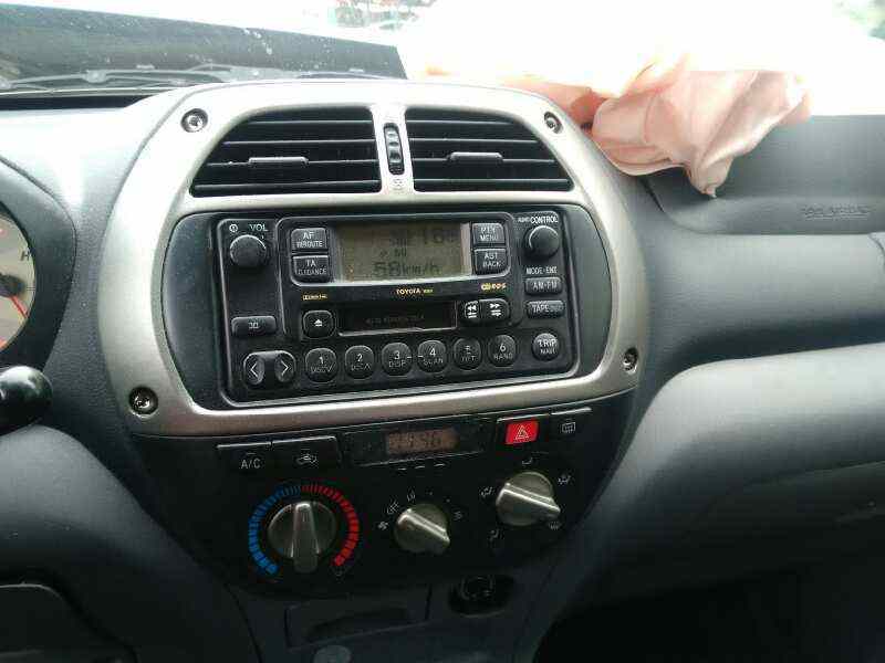 Radio TOYOTA RAV 4 II (_A2_) 2.0 4WD (ACA21, ACA20) 8612042050 ...