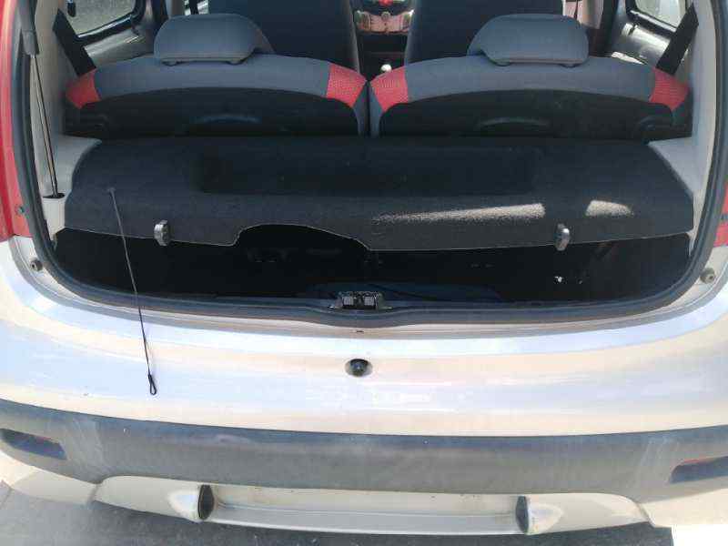 Peugeot 107 parcel shelf with speakers