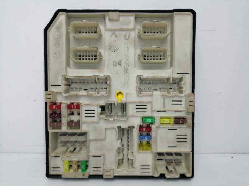 Fuse box RENAULT MASTER III Van (FV) 2.3 dCi 100 FWD (FV0A, FV0B, FV0G ...