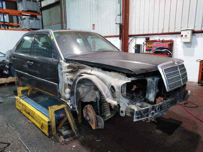 Fuse box MERCEDES-BENZ E-CLASS (W124) E 320 (124.032) 7630655 | B-Parts