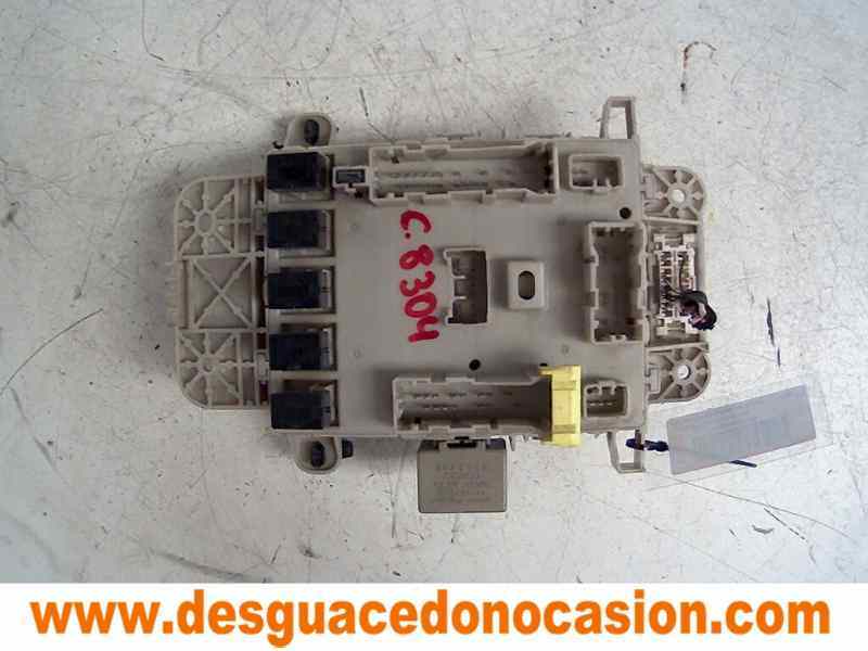 Fuse box TOYOTA RAV 4 II (_A2_) 2.0 4WD (ACA21, ACA20) 1523620 | B-Parts