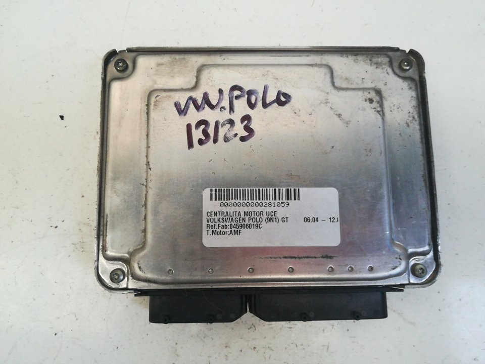 Engine control unit (ECU) VW POLO (9N_) 1.4 TDI 9360642 | B-Parts