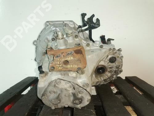 Manual gearbox CHRYSLER PT CRUISER (PT_) 10518429 | B-Parts