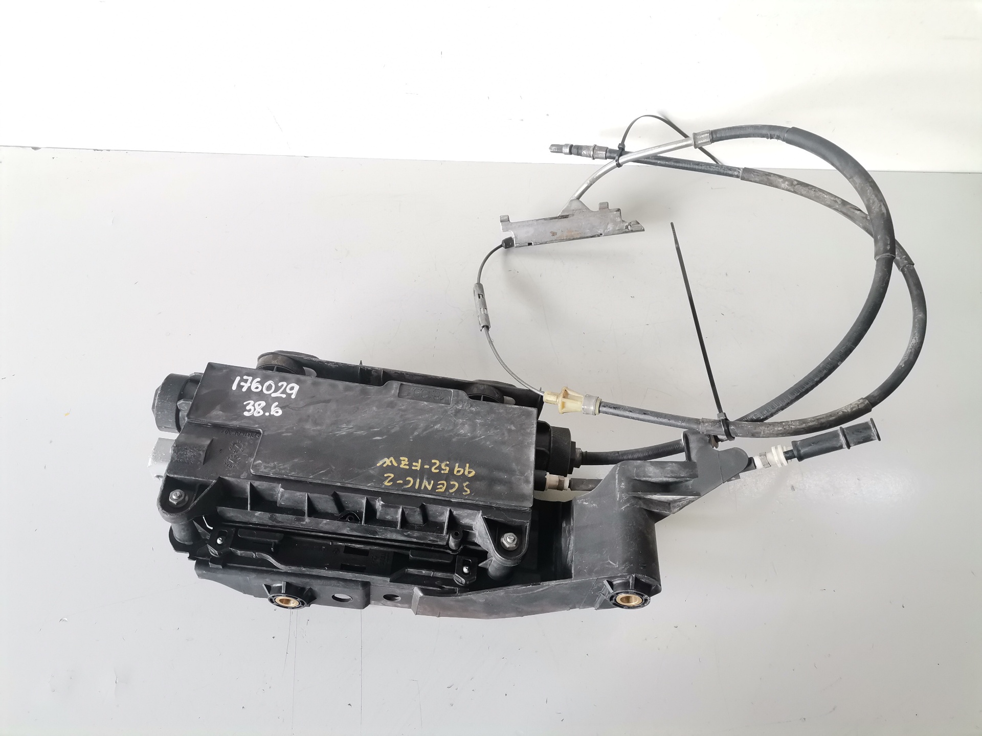 Electric handbrake RENAULT SCÉNIC II (JM0/1_) 10371584 | B-Parts