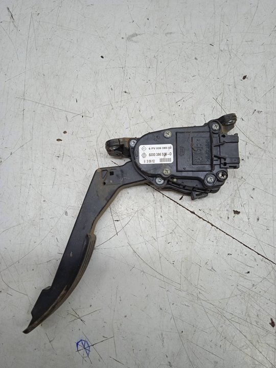 Pedal DACIA DUSTER (HS_) 1.5 dCi 4x4 8200386506D | B-Parts