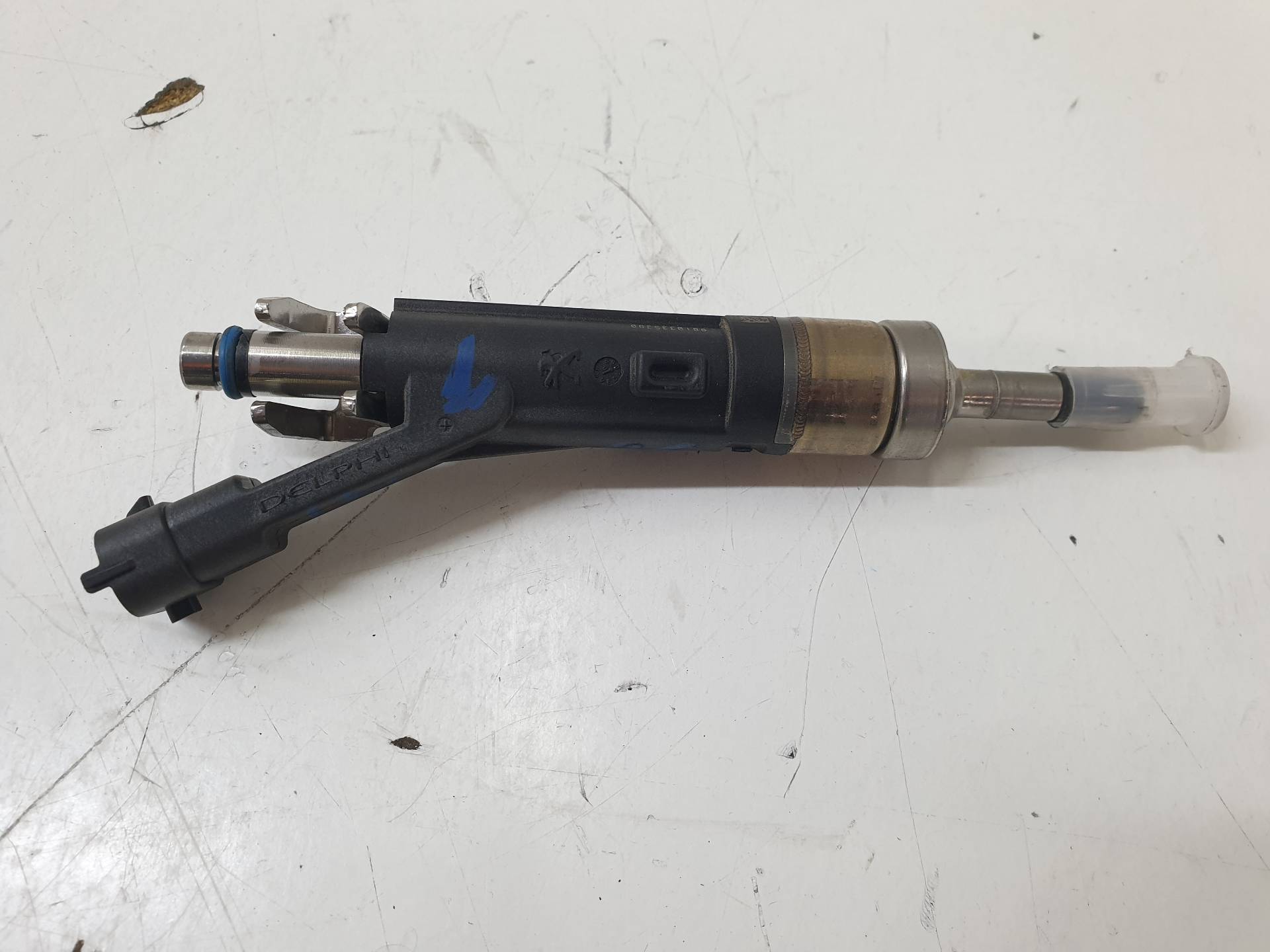 Injector PEUGEOT 5008 (0U_, 0E_) 1.2 17328295 | B-Parts