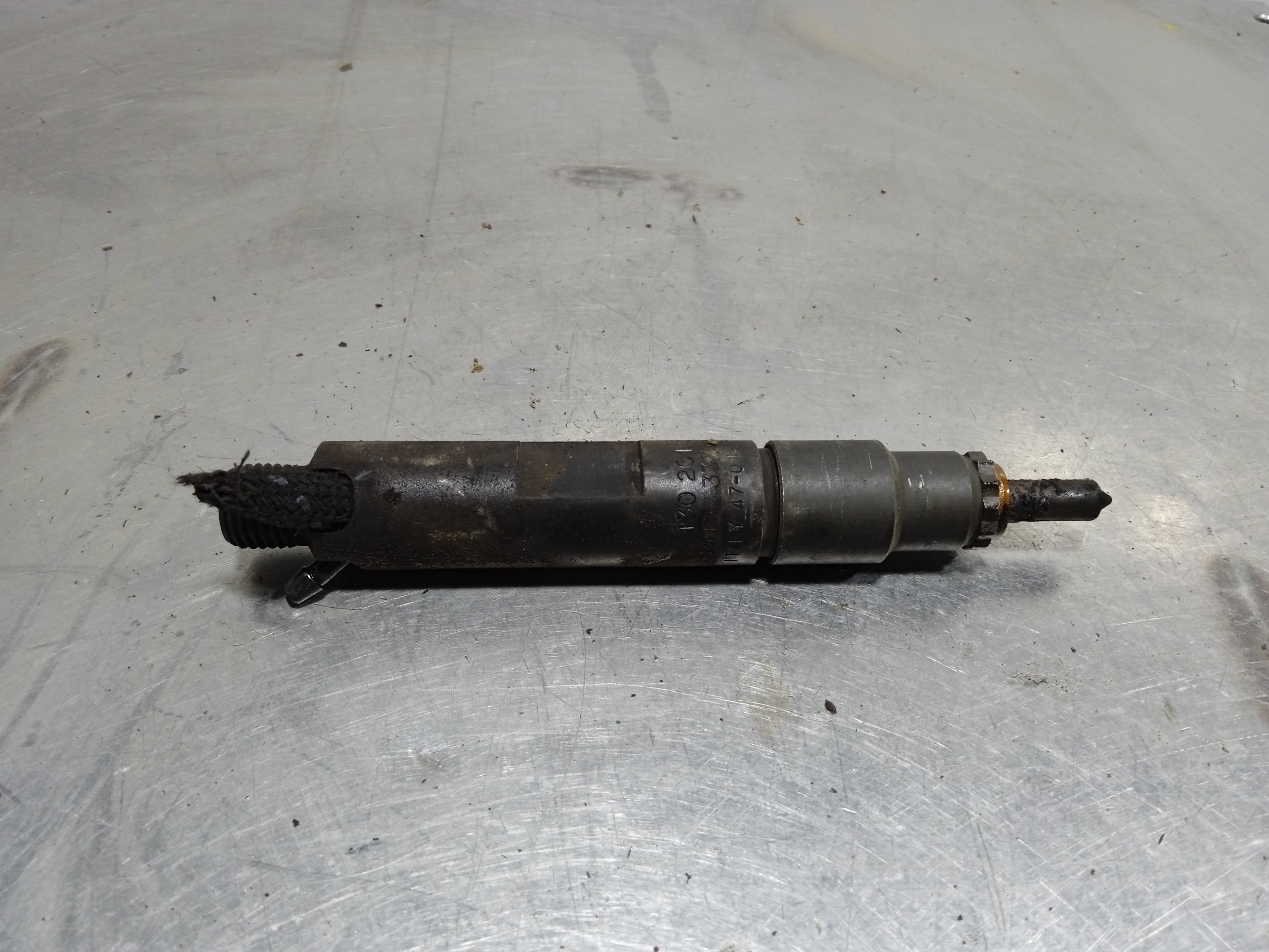 Injector VW TRANSPORTER T4 Van (70A, 70H, 7DA, 7DH) 9984364 | B-Parts