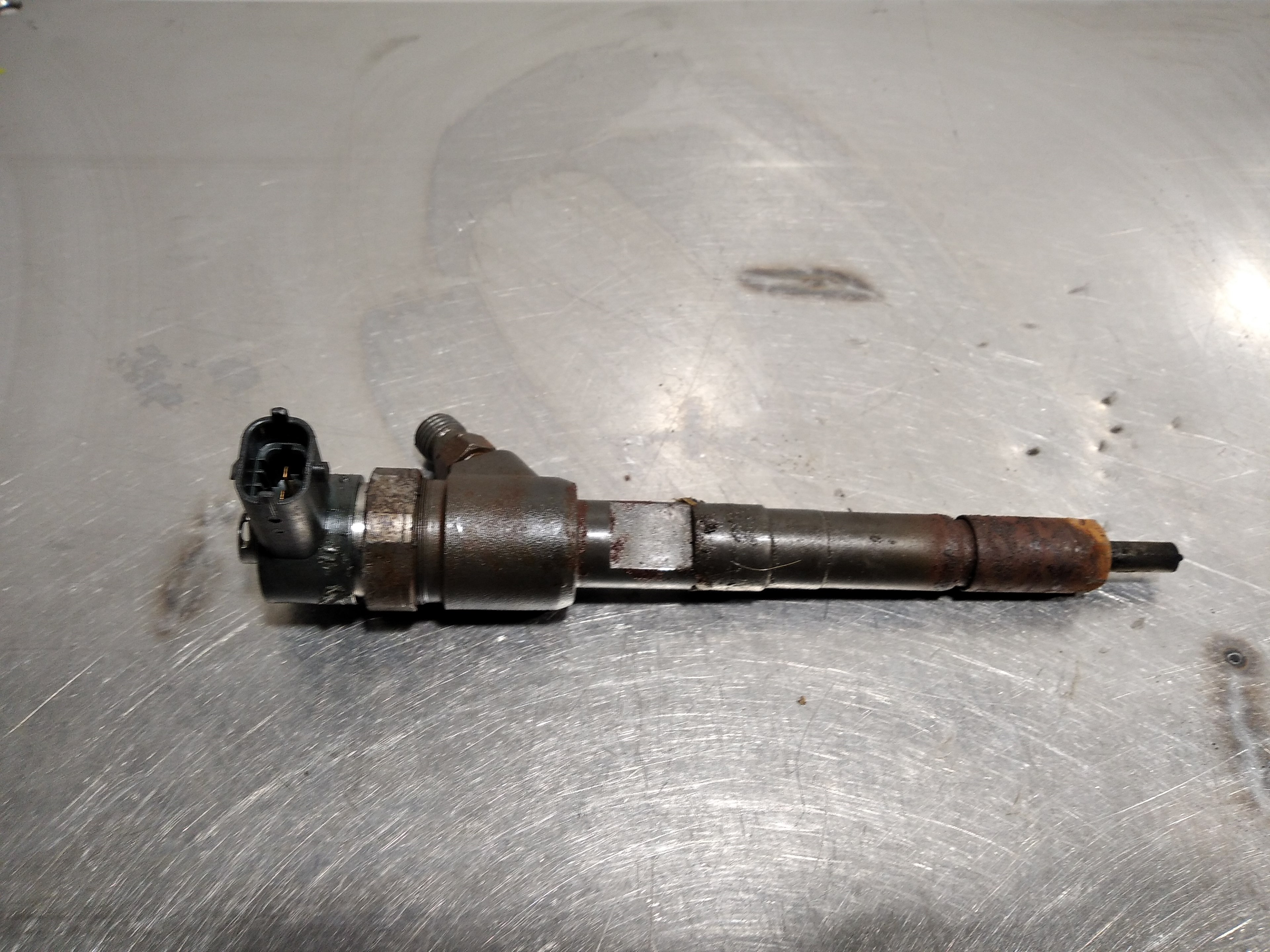 Injector OPEL CORSA D (S07) 9984134 | B-Parts