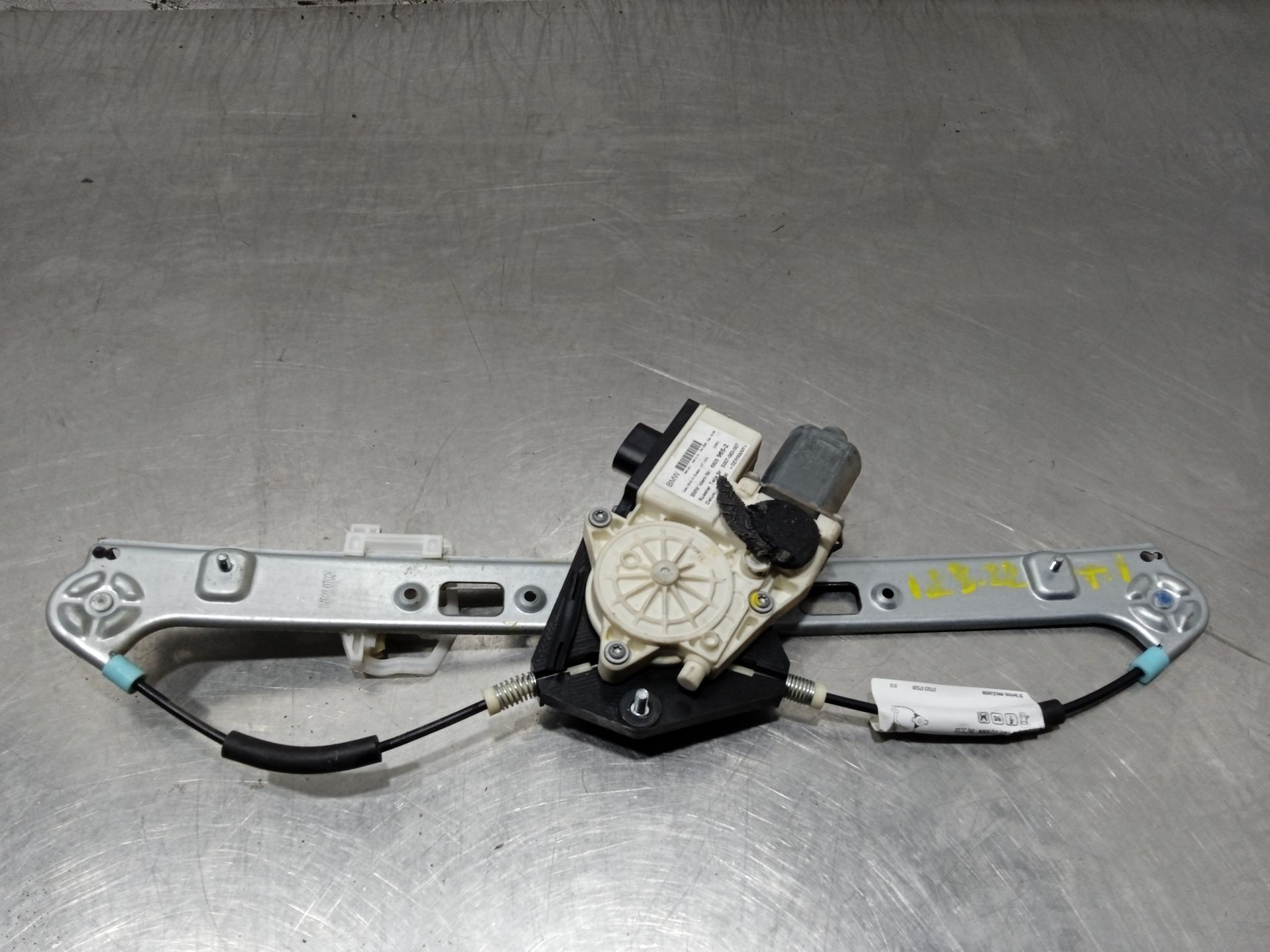 Rear left window mechanism BMW X3 (E83) 2.0 d 9984588 | B-Parts