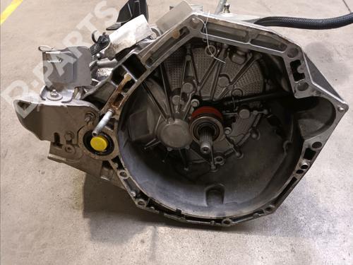 Manual gearbox DACIA DUSTER (HS_) 1.5 dCi 10892814 | B-Parts