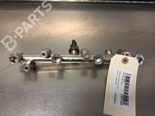 Injection rail RENAULT CLIO V (B7_) 1.3 TCe 130 (B7MF) 10158993 | B-Parts