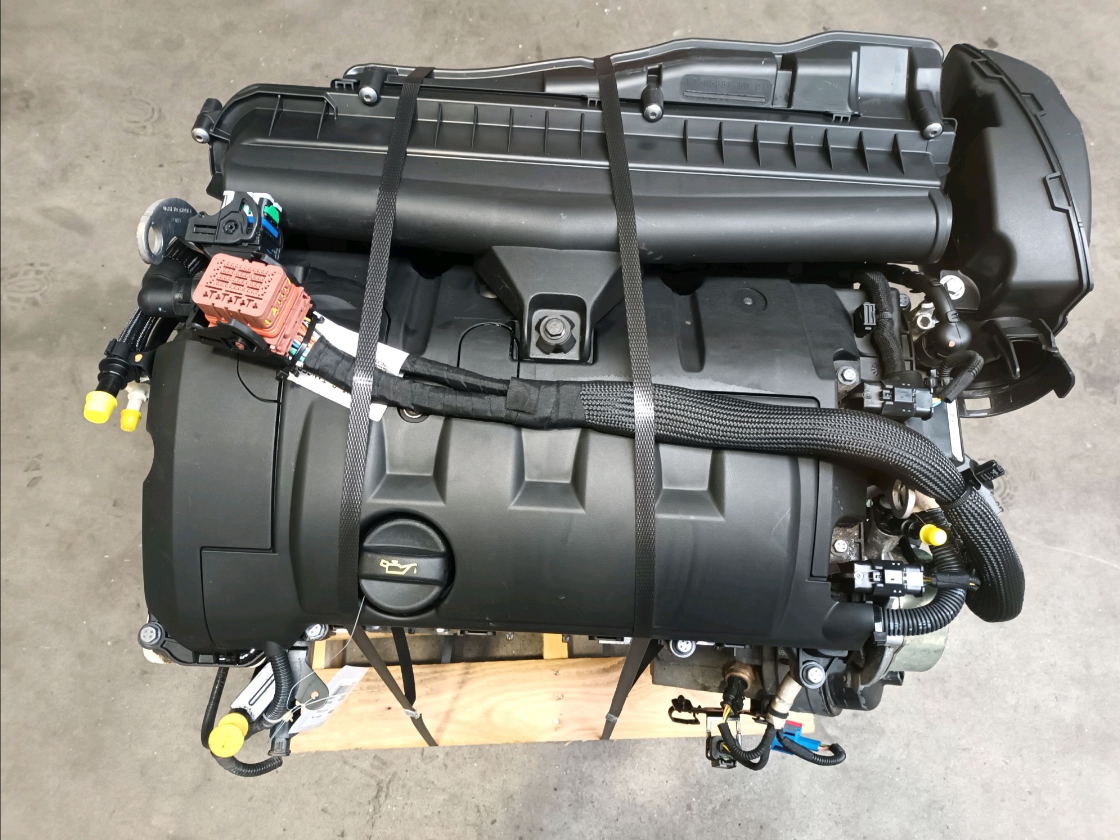 Engine CITROËN C3 II (SC_) 1.4 VTi 95 12065476 | B-Parts