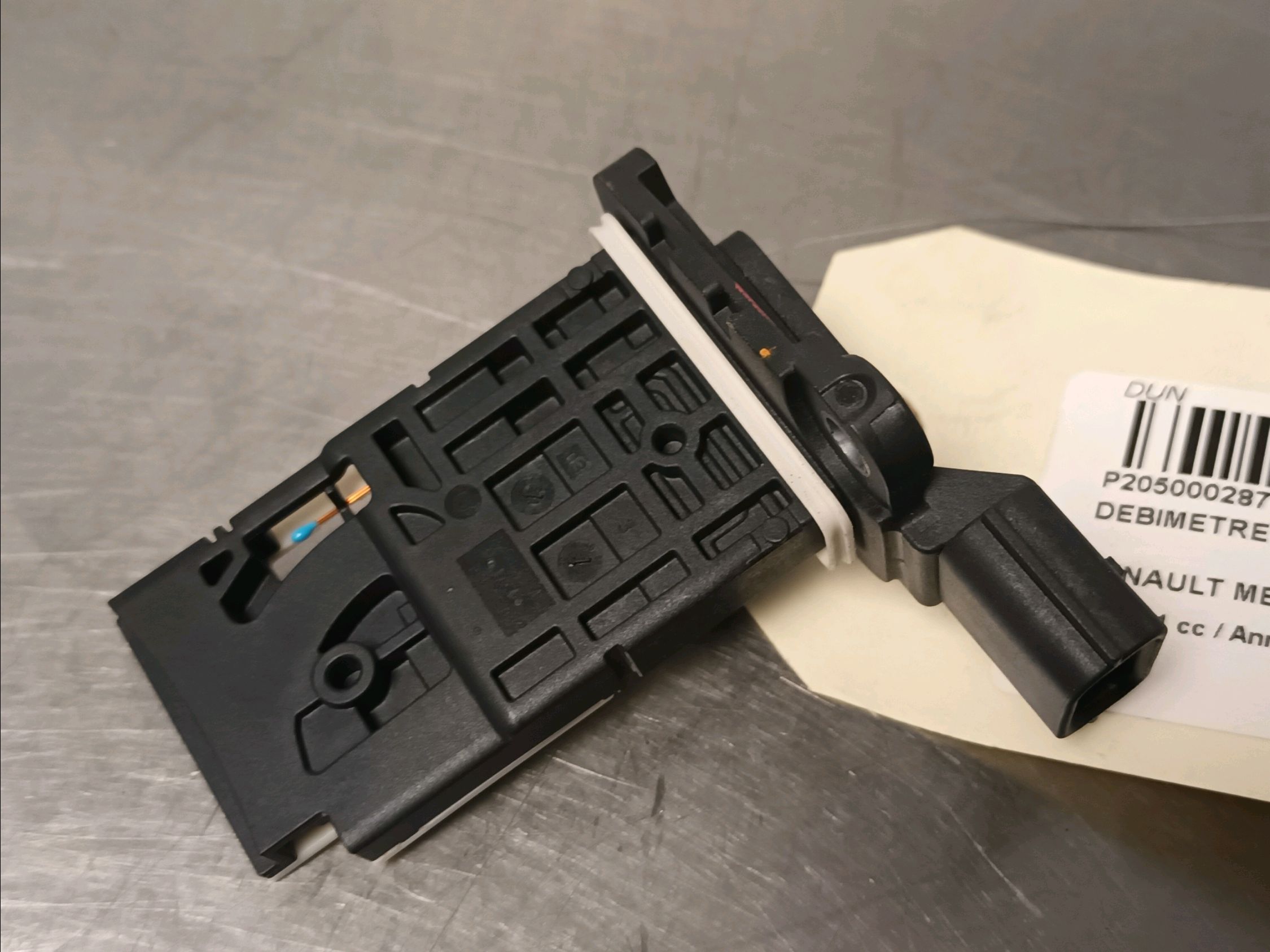 Mass air flow sensor RENAULT MEGANE IV Hatchback (B9A/M/N_) 1.5 dCi 110 ...