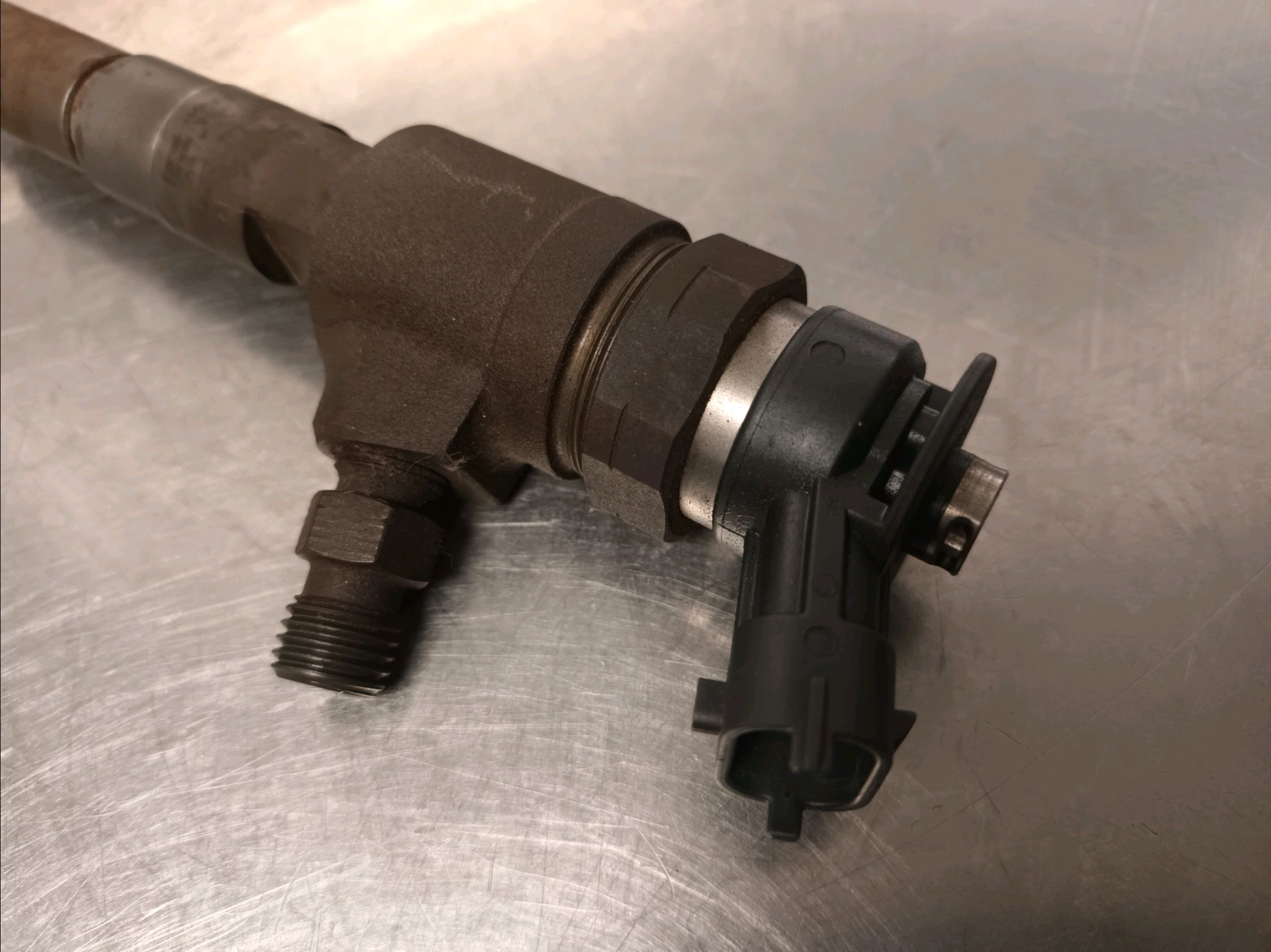 Injector PEUGEOT 206 Hatchback (2A/C) 1.4 HDi eco 70 9341463 | B-Parts