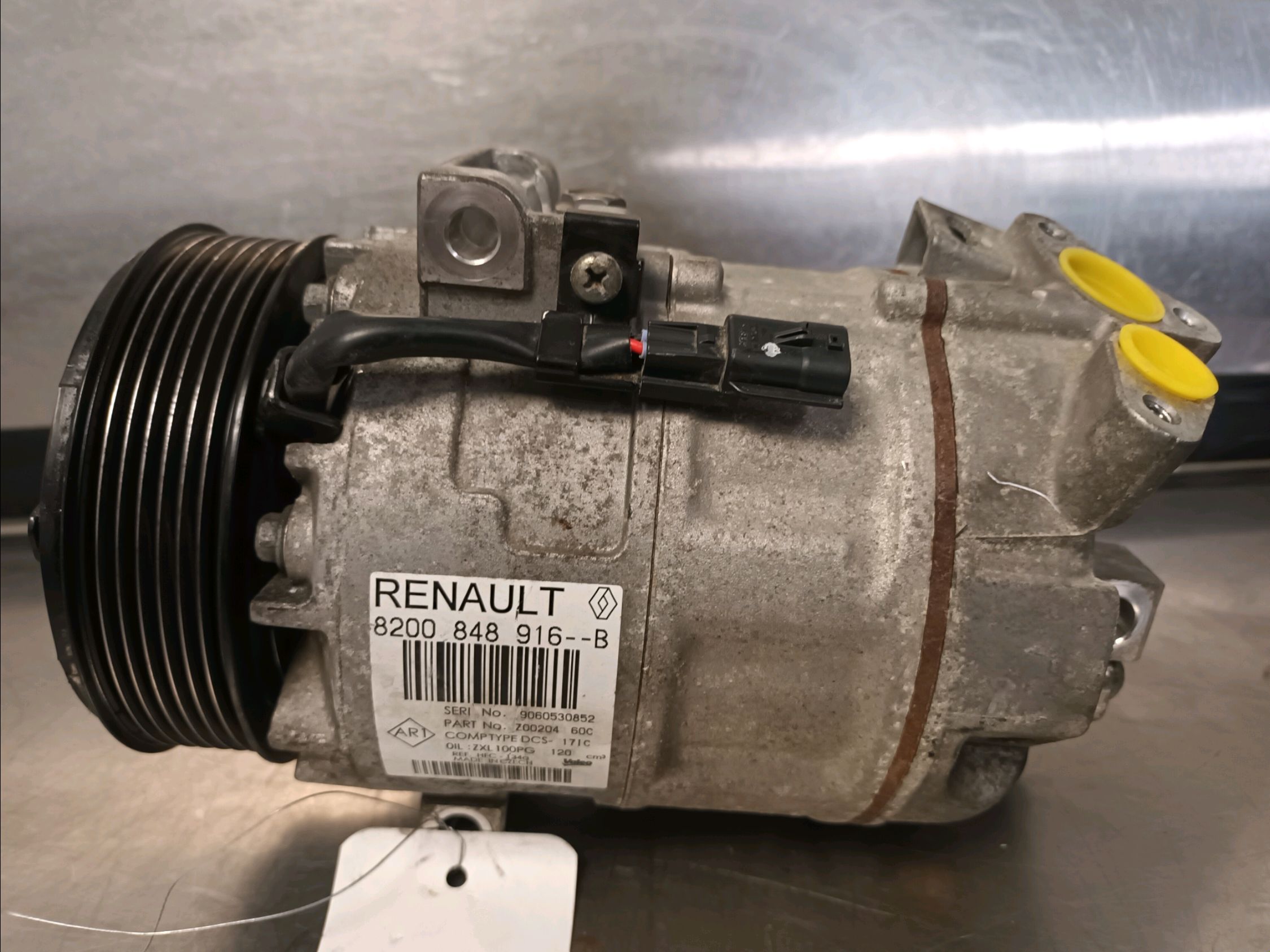 AC compressor RENAULT MASTER III Van (FV) 2.3 dCi 110 FWD (FV0R, FV0W ...