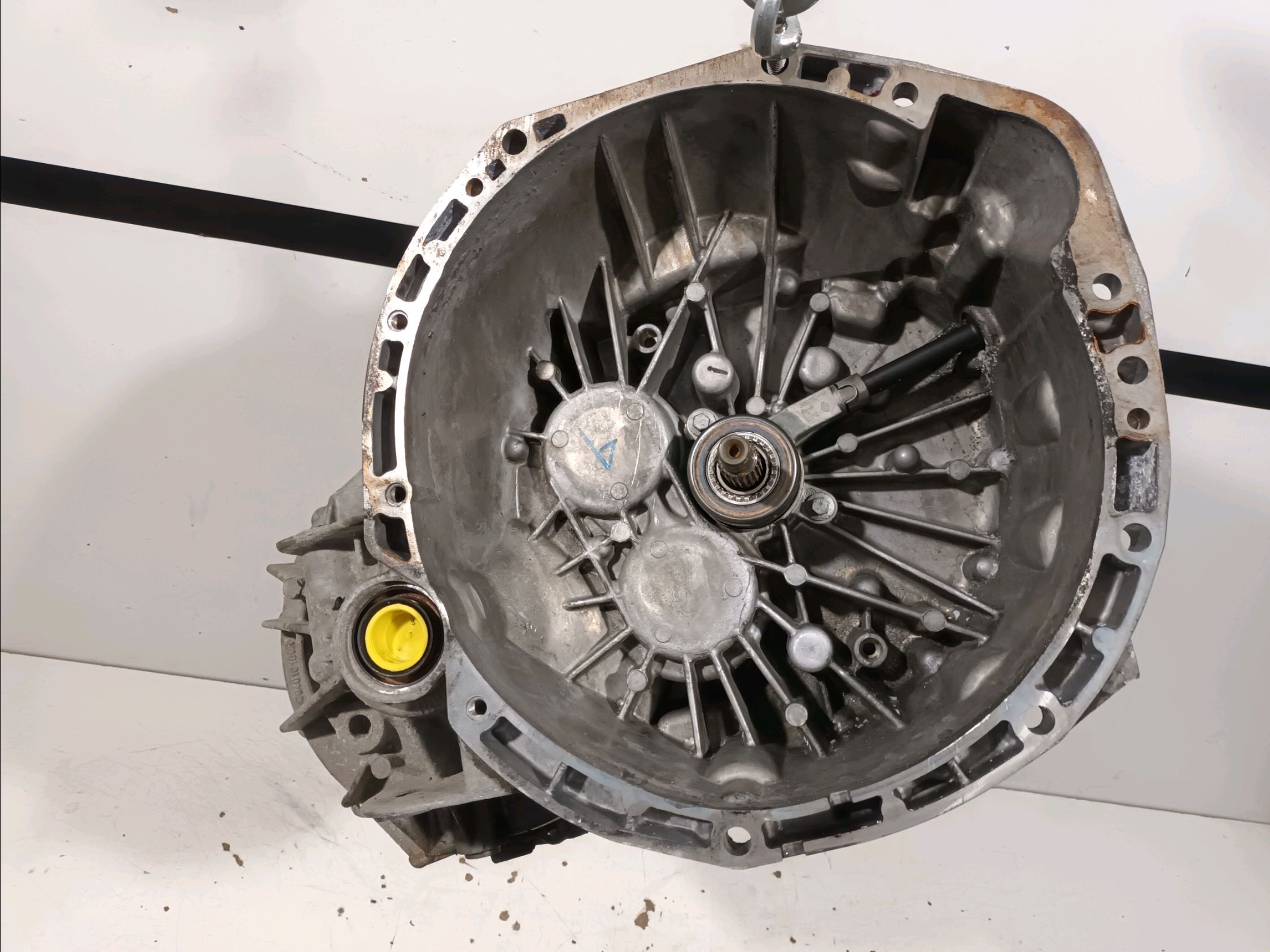 Manual gearbox RENAULT MASTER III Van (FV) 2.3 dCi 150 FWD (FV0F, FV03 ...