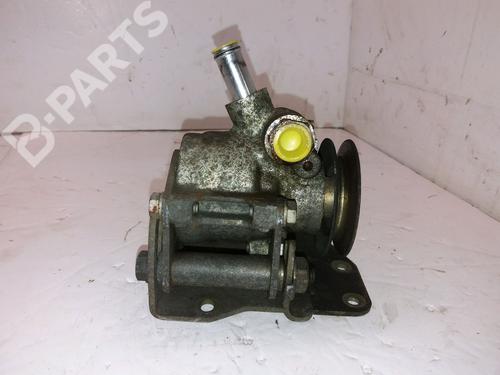 Pompe de direction assistée PEUGEOT 205 II (20A/C) 1.7 Diesel 11796097 ...