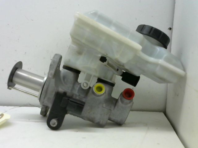 Master brake AUDI A3 Sportback (8VA, 8VF) 2.0 TDI 9380338 | B-Parts