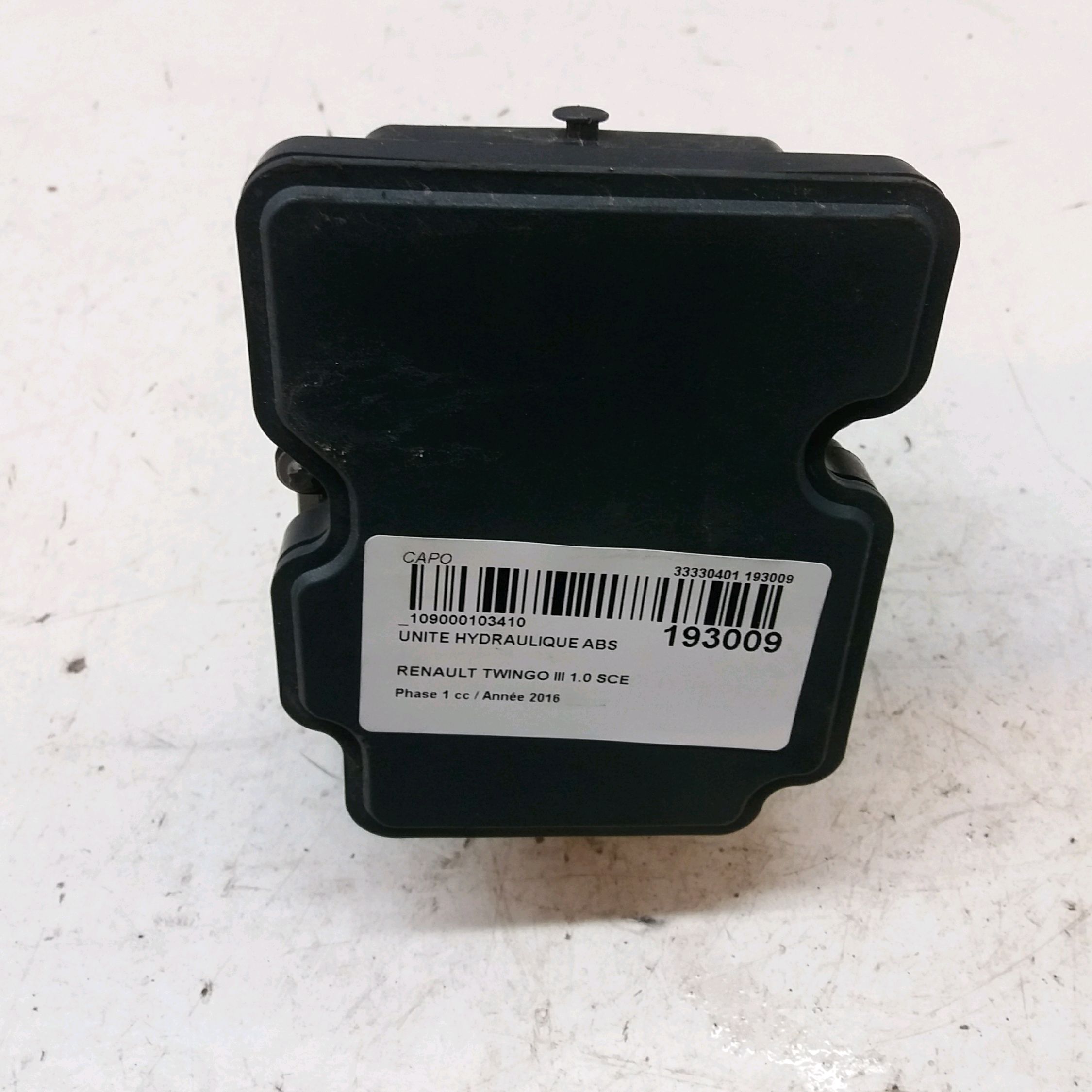 Módulo de ABS RENAULT TWINGO III (BCM_, BCA_) 1.0 SCe 70 9385093 | B-Parts