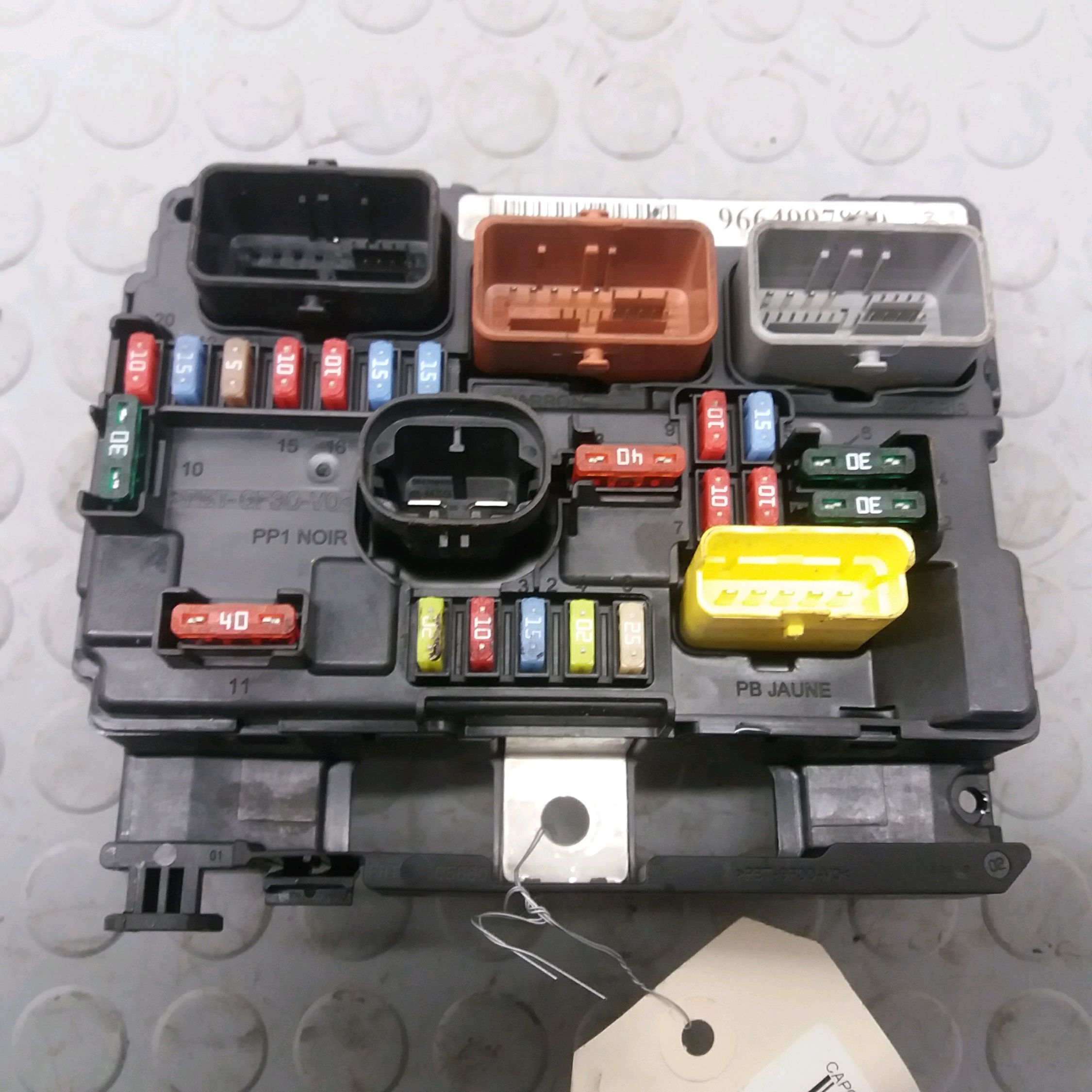 Fuse box CITROËN C2 (JM_) 1.1 9387468 | B-Parts