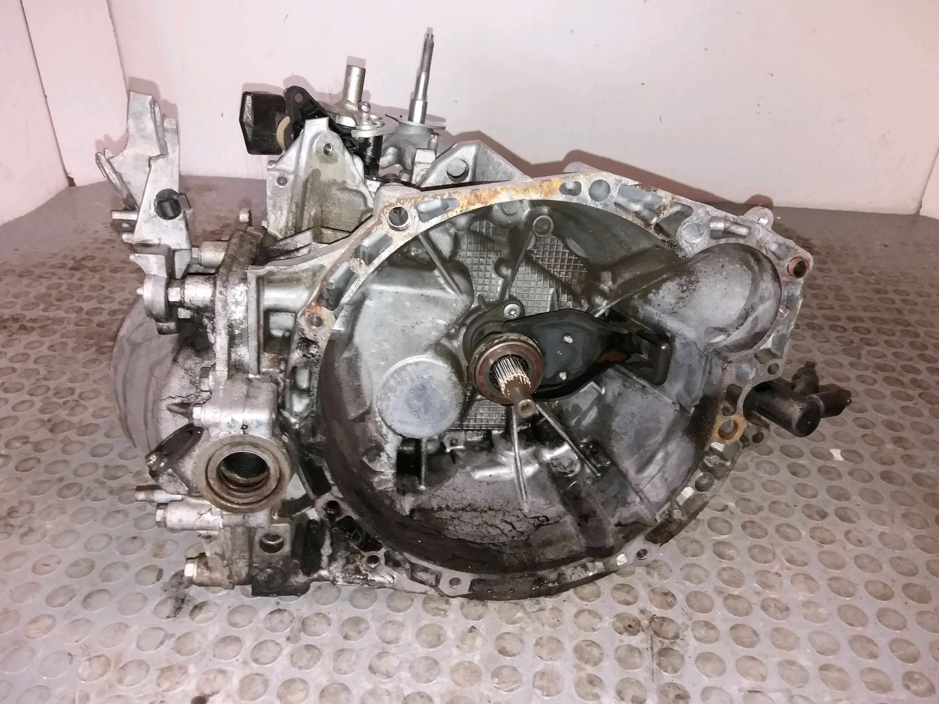 Manual gearbox PEUGEOT 308 I (4A_, 4C_) 2.0 HDi 9383640 | B-Parts