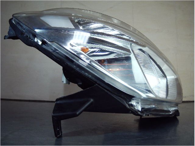 Right headlight DACIA LODGY (JS_) 1.5 dCi 9693585 | B-Parts