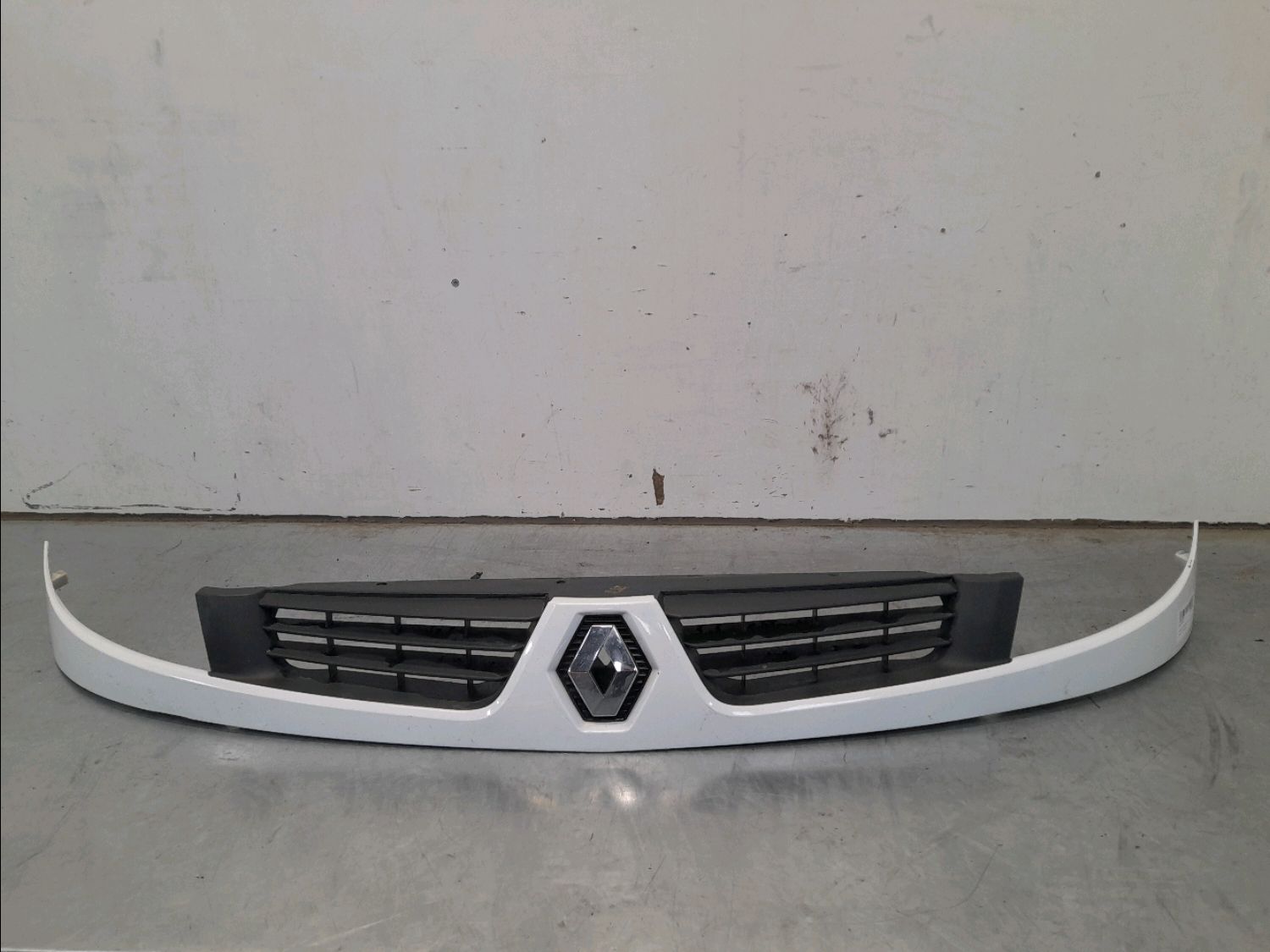 Front grille RENAULT KANGOO Express (FC0/1_) 1.5 dCi (FC1E) 12943910 ...
