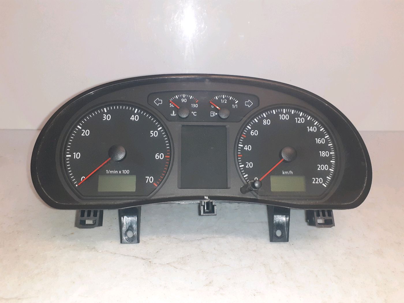 Instrument cluster VW POLO (9N_) 1.4 16V 9565639 | B-Parts