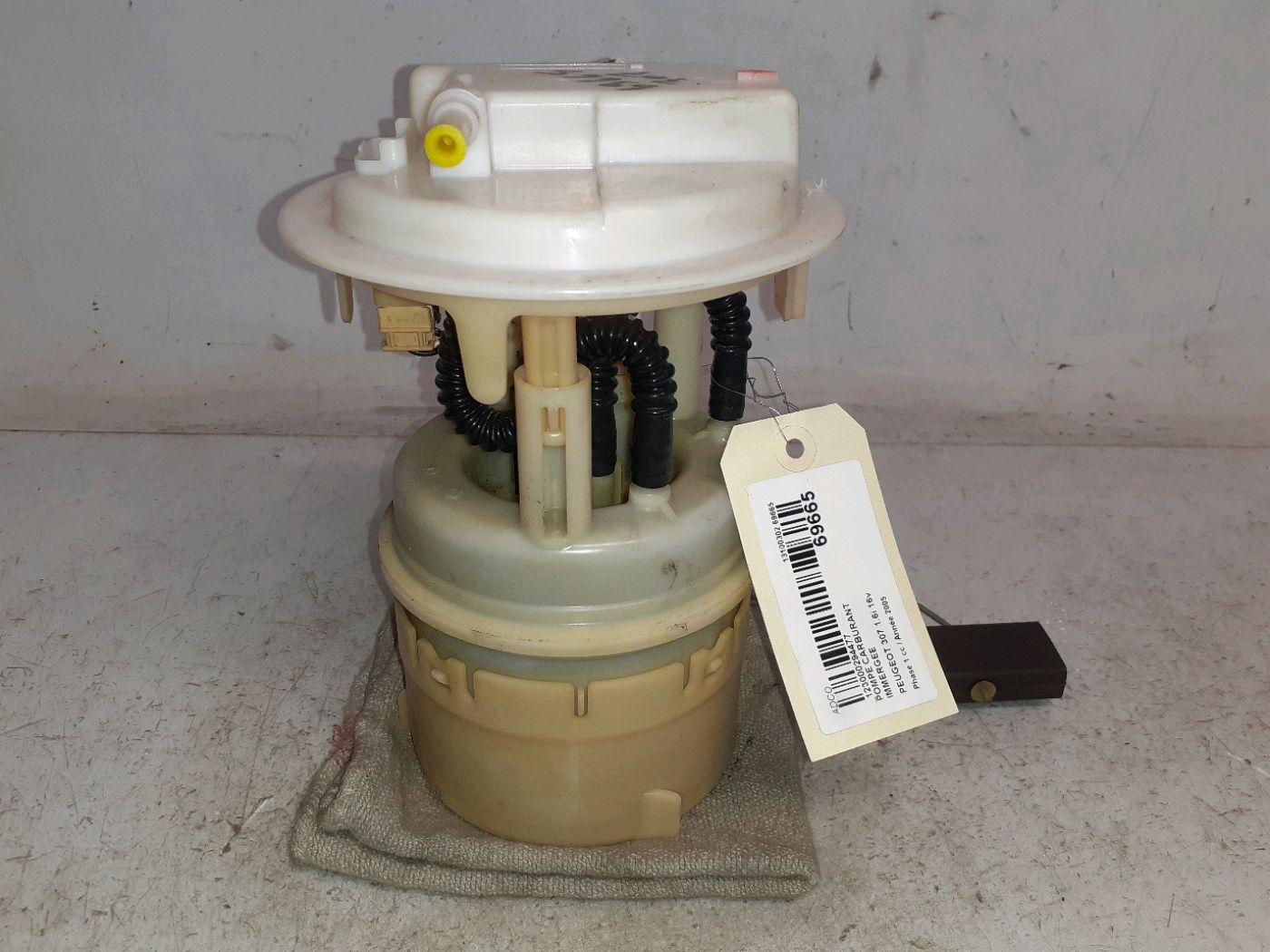 Fuel pump PEUGEOT 307 (3A/C) 1.6 16V 10044538 | B-Parts