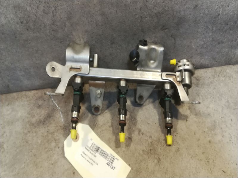 Injection rail RENAULT CLIO IV (BH_) 0.9 TCe 90 9609736 | B-Parts