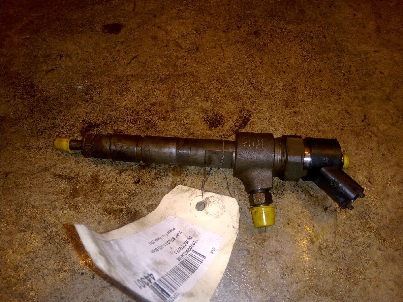 Injector FIAT STILO (192_) 1.9 JTD (192_XF1A) 9971820 | B-Parts