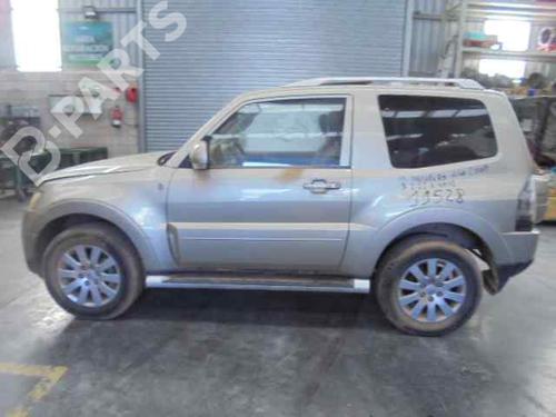 Rear bumper MITSUBISHI PAJERO IV (V8_W, V9_W) 3.2 DI-D 4WD (V98W, V88W ...