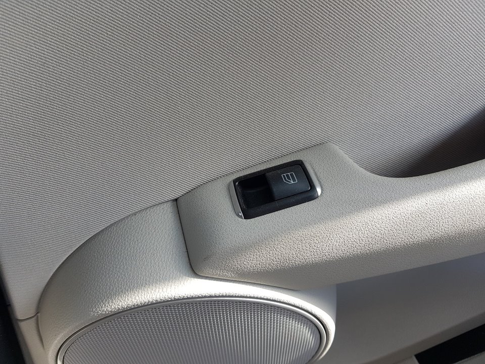 Right rear window switch MERCEDES-BENZ C-CLASS (W204) C 200 CDI (204. ...