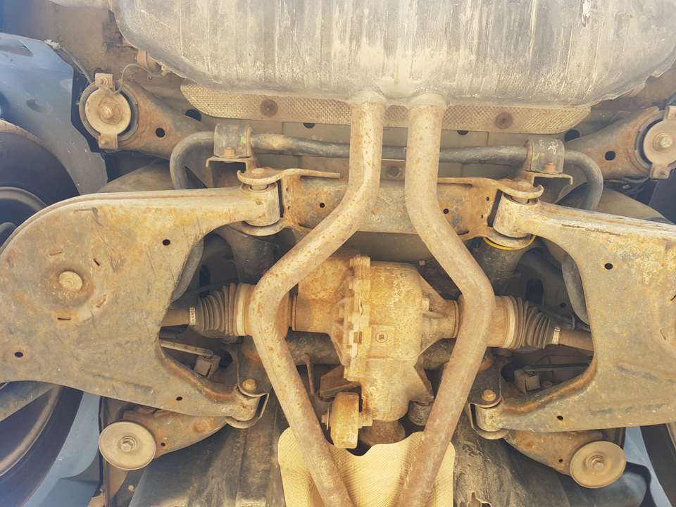 Rear axle LAND ROVER RANGE ROVER III (L322) 3.6 D 4x4 24350006 | B-Parts